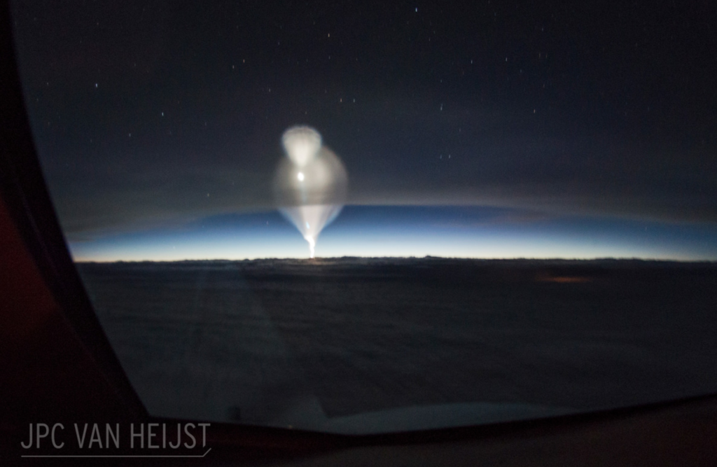 Unannounced missile launch seen from 747 cockpit – the pics ...
