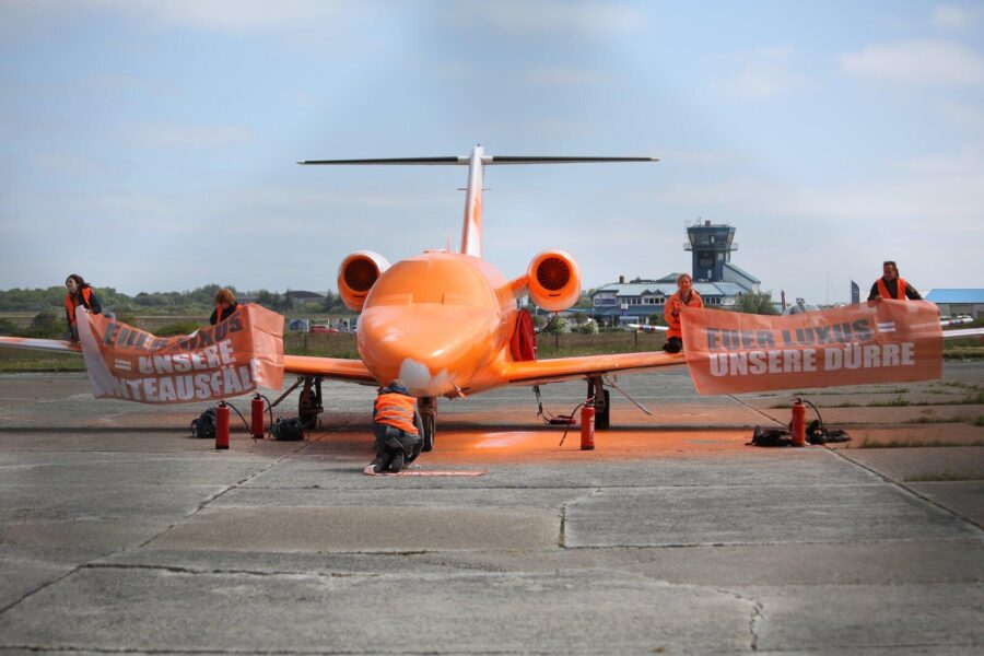 A Brief History of Anti-Aviation Protests at Airports in Europe ...