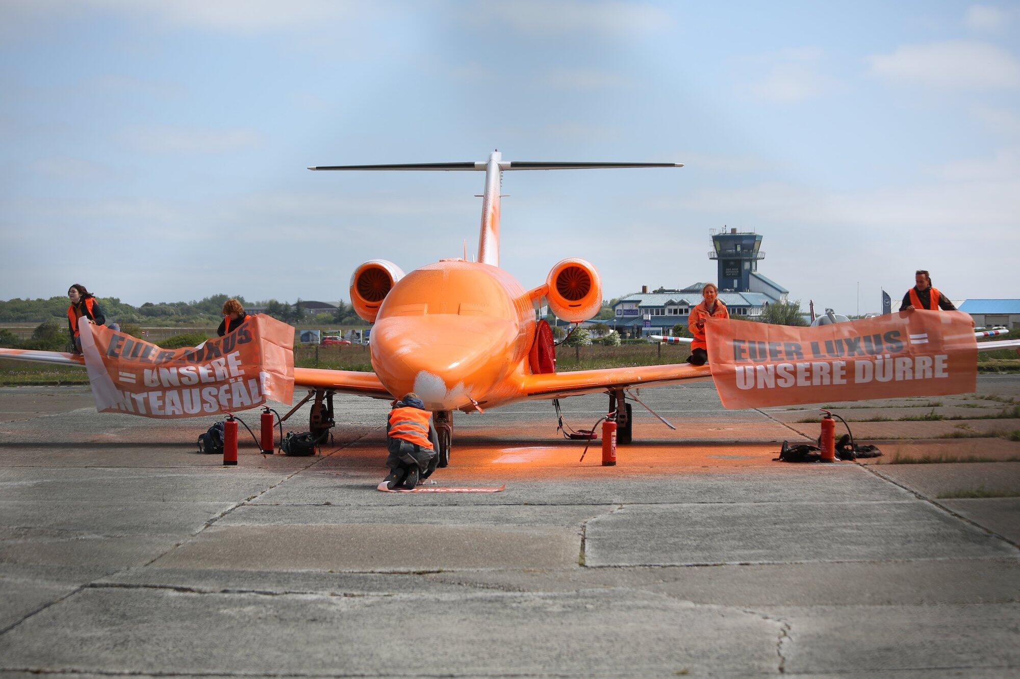 A Brief History of Anti-Aviation Protests at Airports in Europe ...