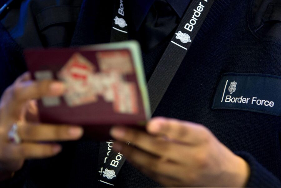 Back to the Radio: Gander Goes Voice-Only Pre-Oceanic – International ...